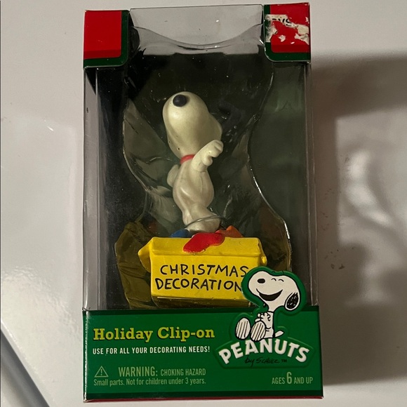 Peanuts | Holiday | Peanuts Snoopy Holiday Clipon With Red And Yellow ...